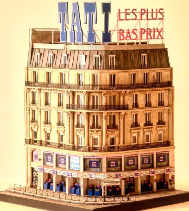 L'artiste Nicolas Pierre immortalise Tati Barbès en miniature grandiose