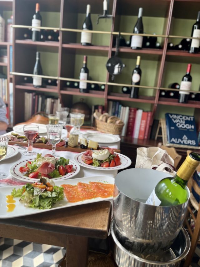 On a déjeuné à l’Auberge Ravoux, la dernière maison de Van Gogh